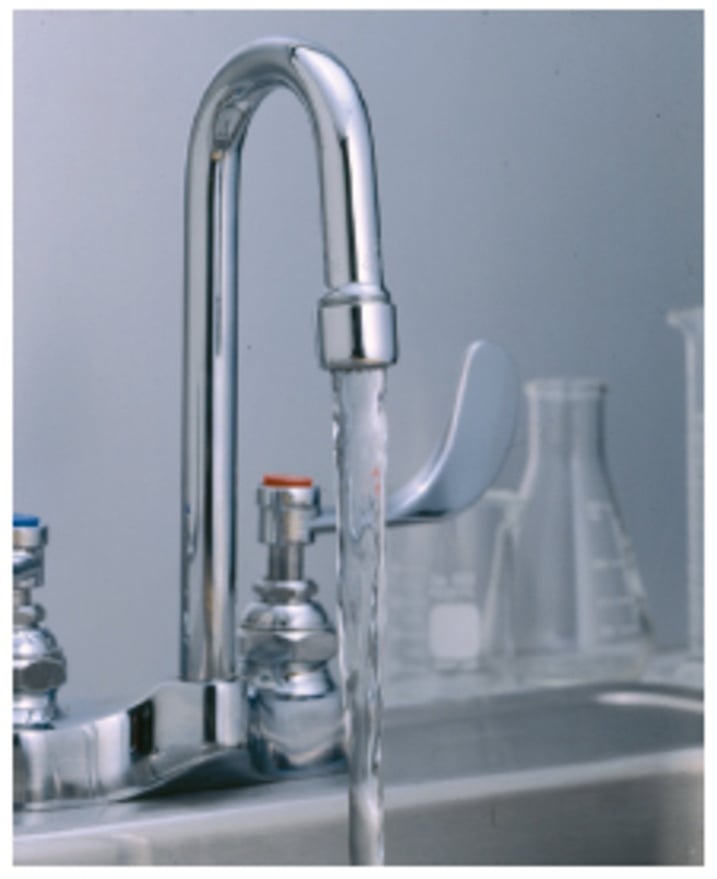 Faucet Outlets: Aerators vs Laminar-Flow